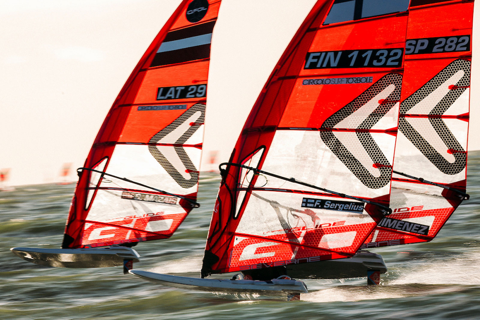 IQ Foil Youth & Junior World Championship Cádiz 2023 - Tag 2 | WINDSURFERS