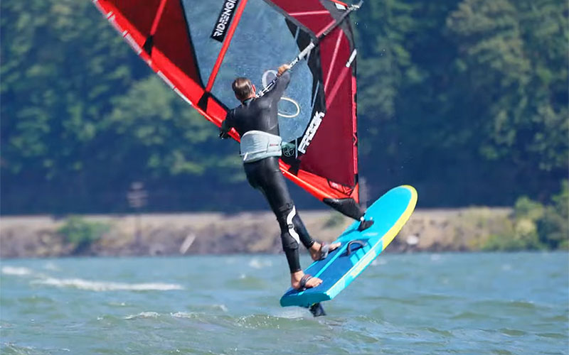 Wizard V4 Wind Foil Board - Slingshot | WINDSURFERS